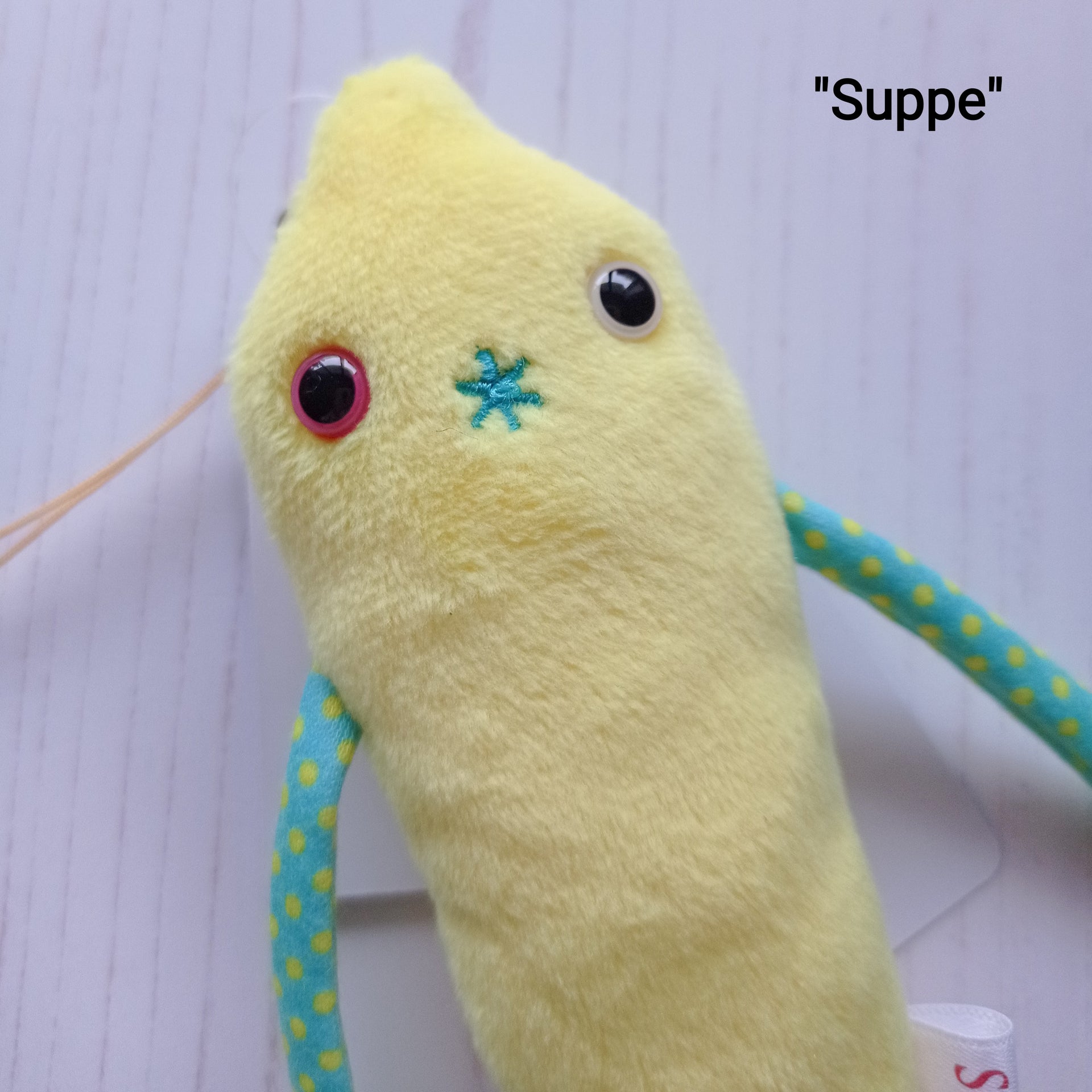 Small Mokeke Plush (13cm) · Disco Waffle