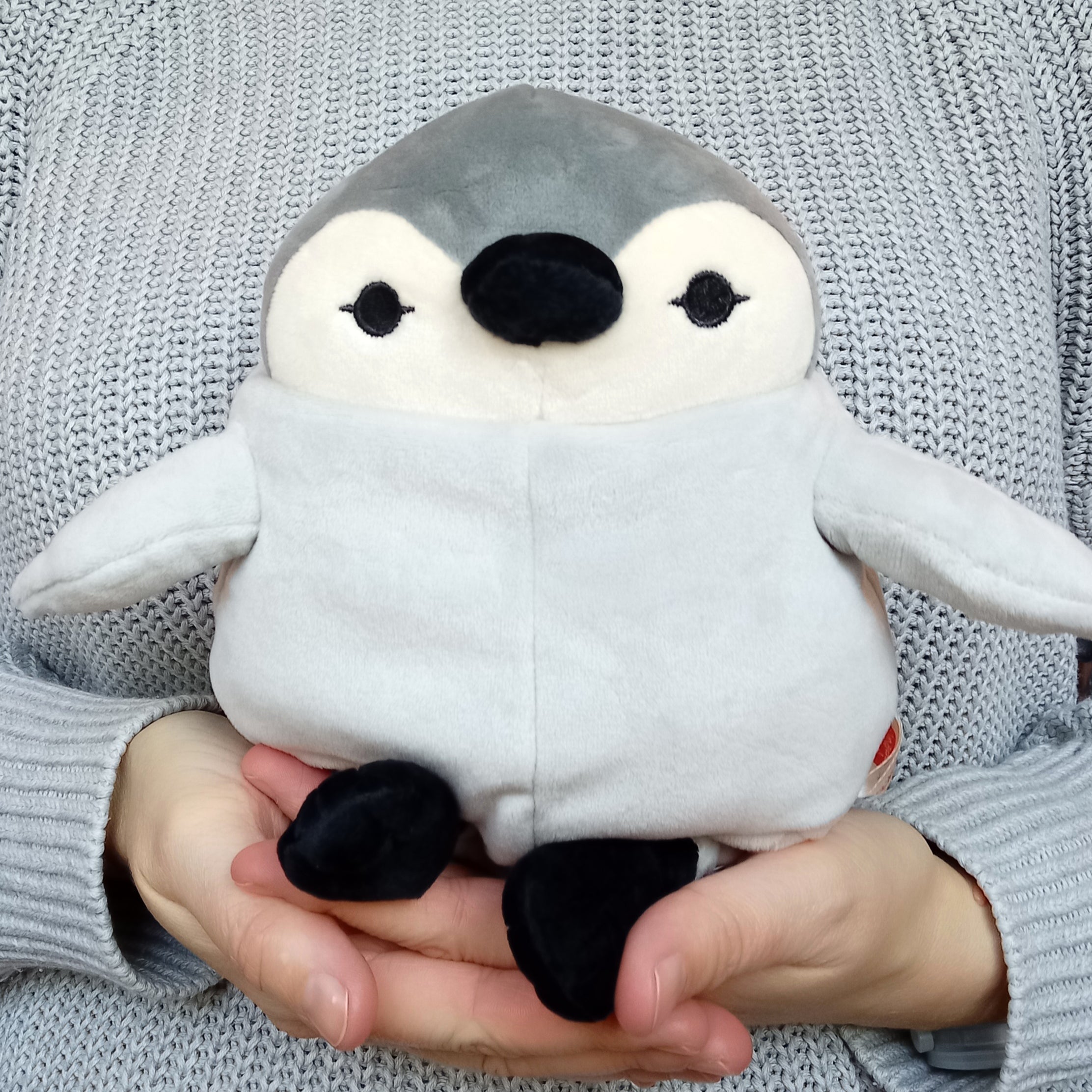 Medium Mochi Baby Penguin (23 cm) · Disco Waffle